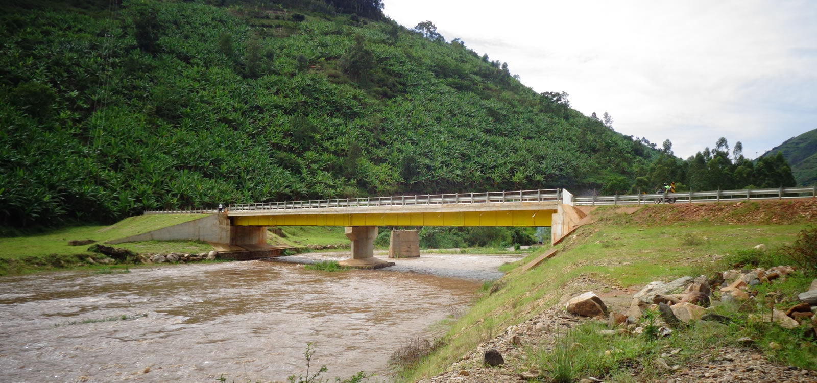 Emergency replacement of Mitaano and Ntungwe bridges : Armpass ...